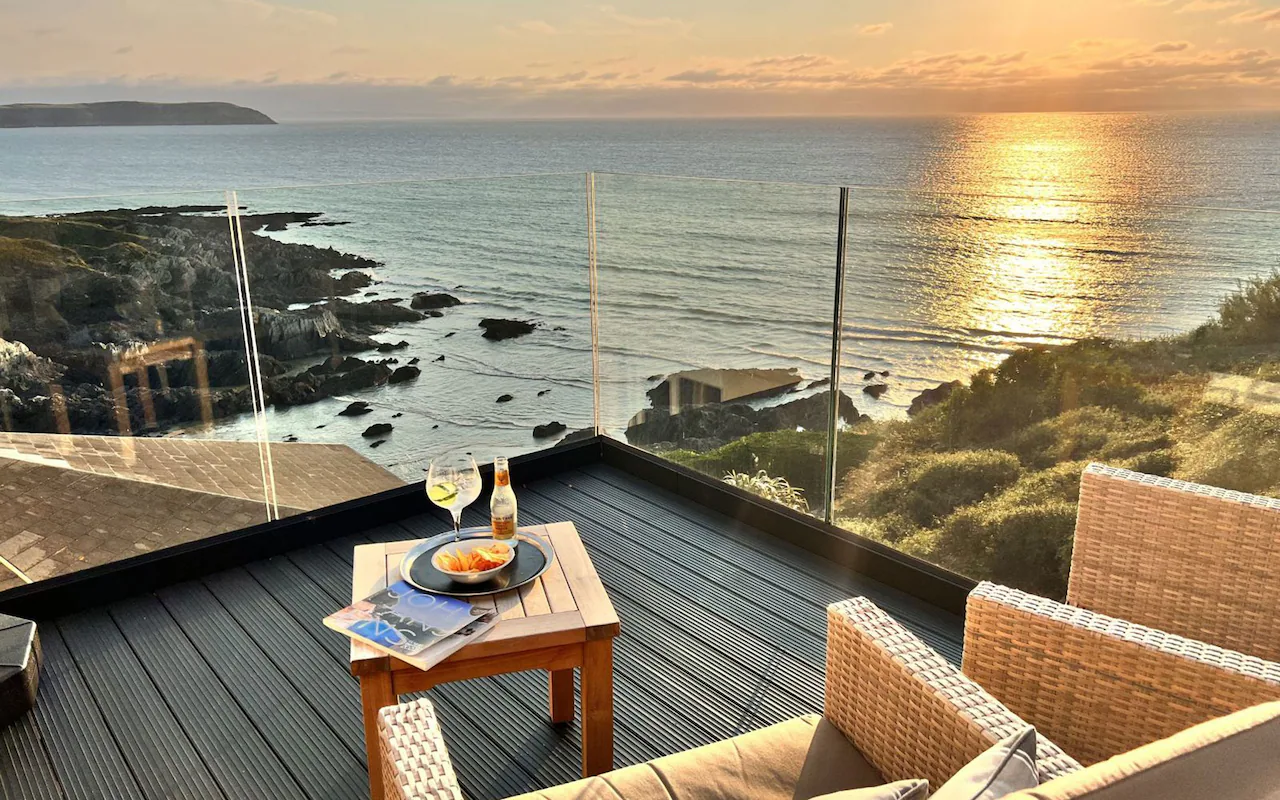 Devon Staycation Experiences to Make You Feel Like Royalty - Exploring Exeter and Discovering Devon